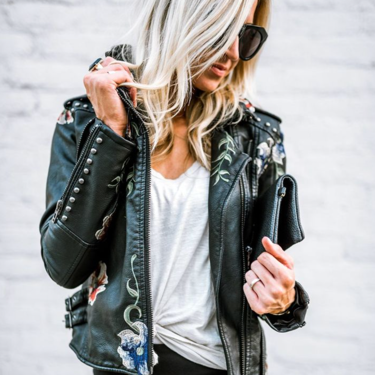 Niki - Black Floral Night Jacket – Classy Canada